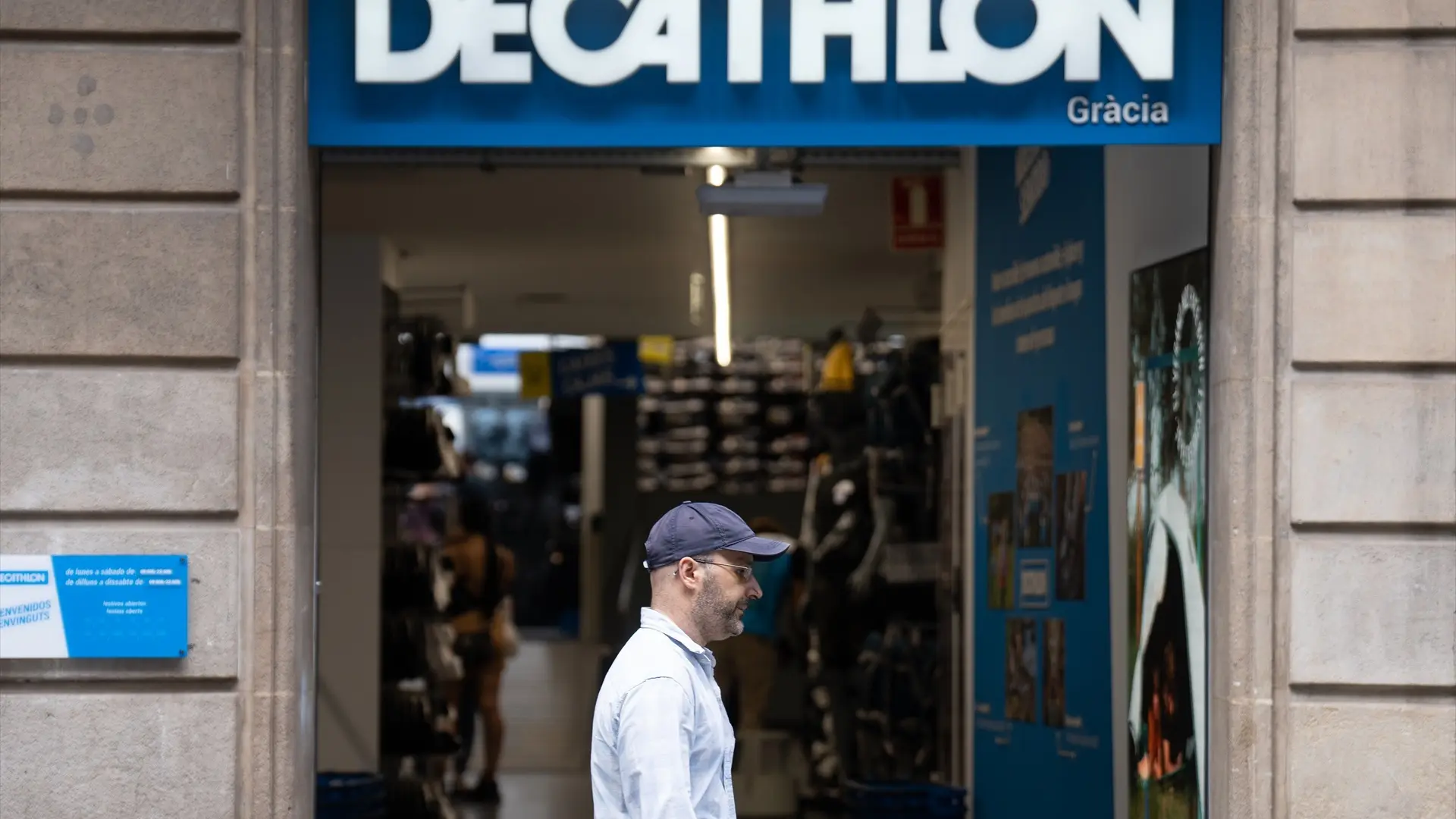 Decathlon ofrece 500 puestos de trabajo en España: estos son los requisitos