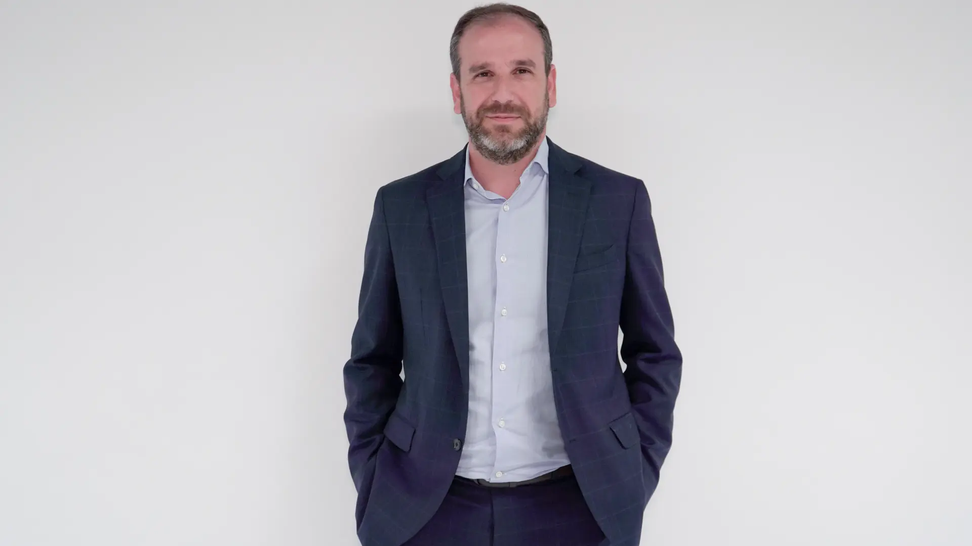 Wenea testea el mercado para expandir su red de recarga de coches ...