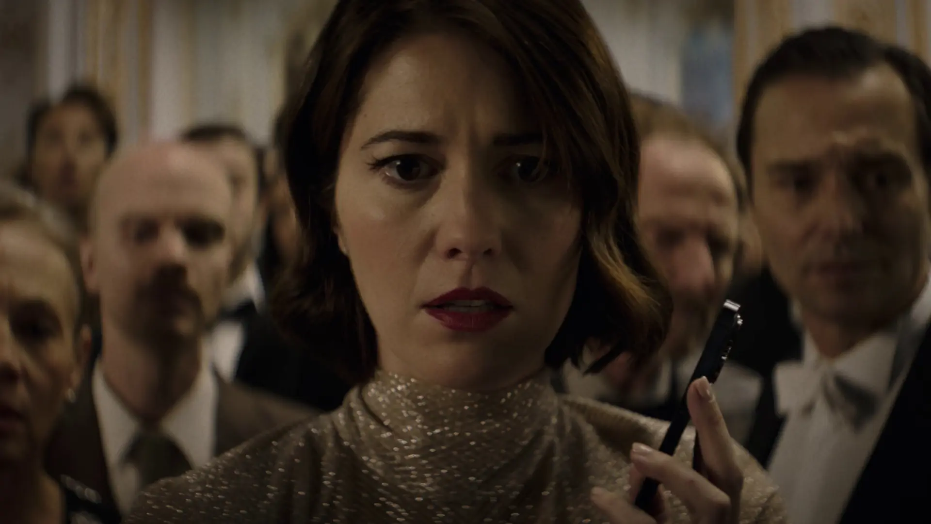 'La fiebre de los ricos', del director de 'El hoyo': el virus que amenaza con acabar con la ...