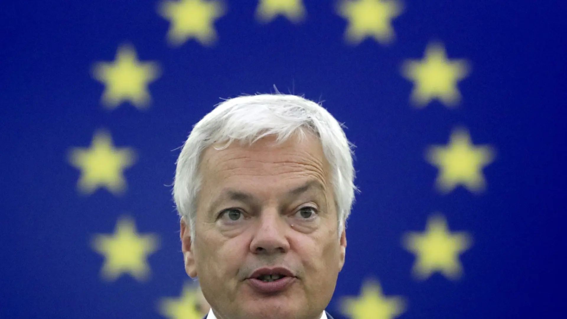 Reynders tenía en sus dos casas una suma que no superaba los 10.000 euros