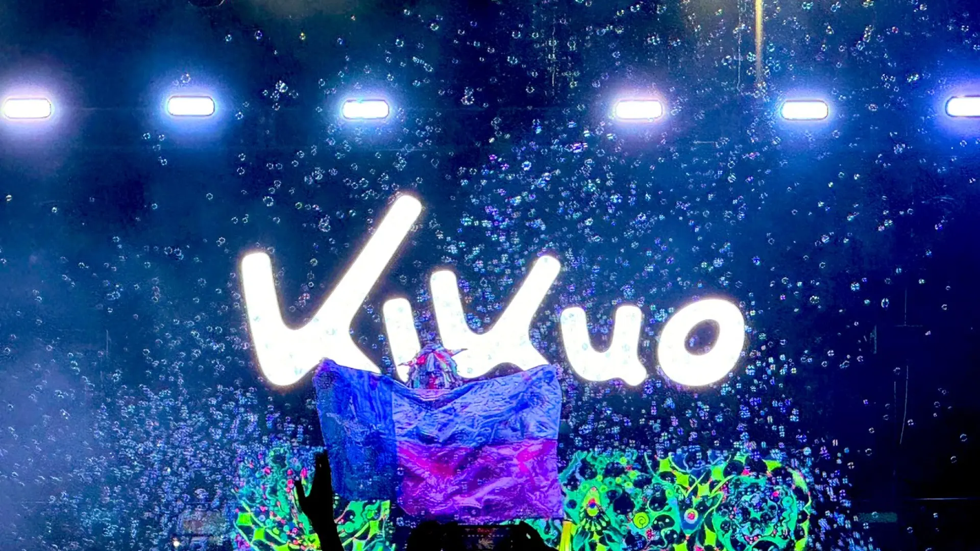 Soñando despiertos en un mundo de música tecno, así fue el paso de ...