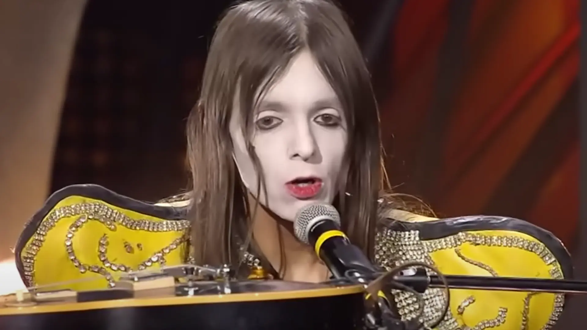 Así es Lucio Corsi, segundo clasificado en Sanremo que se ha convertido ...