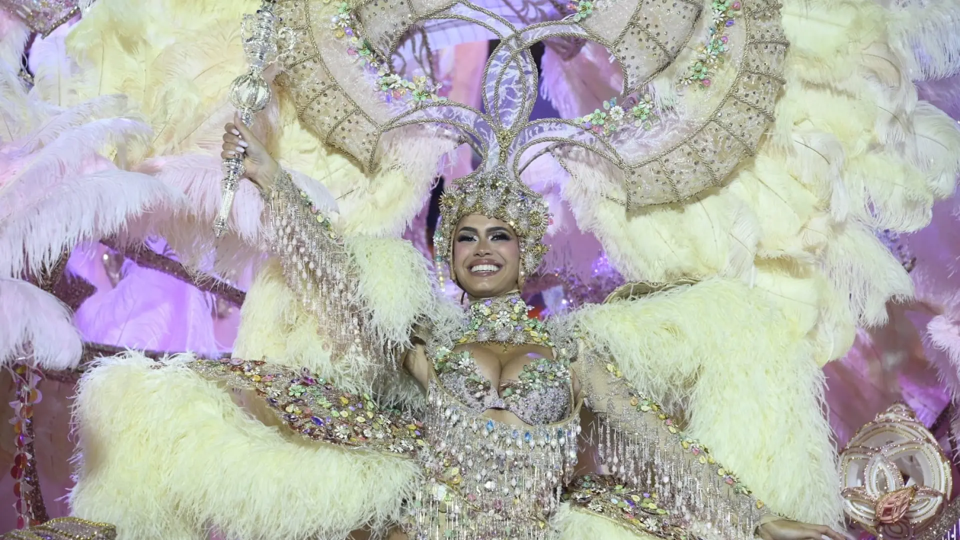 Ella es la Reina del Carnaval de Las Palmas de Gran Canaria 2025: Coral Gutiérrez