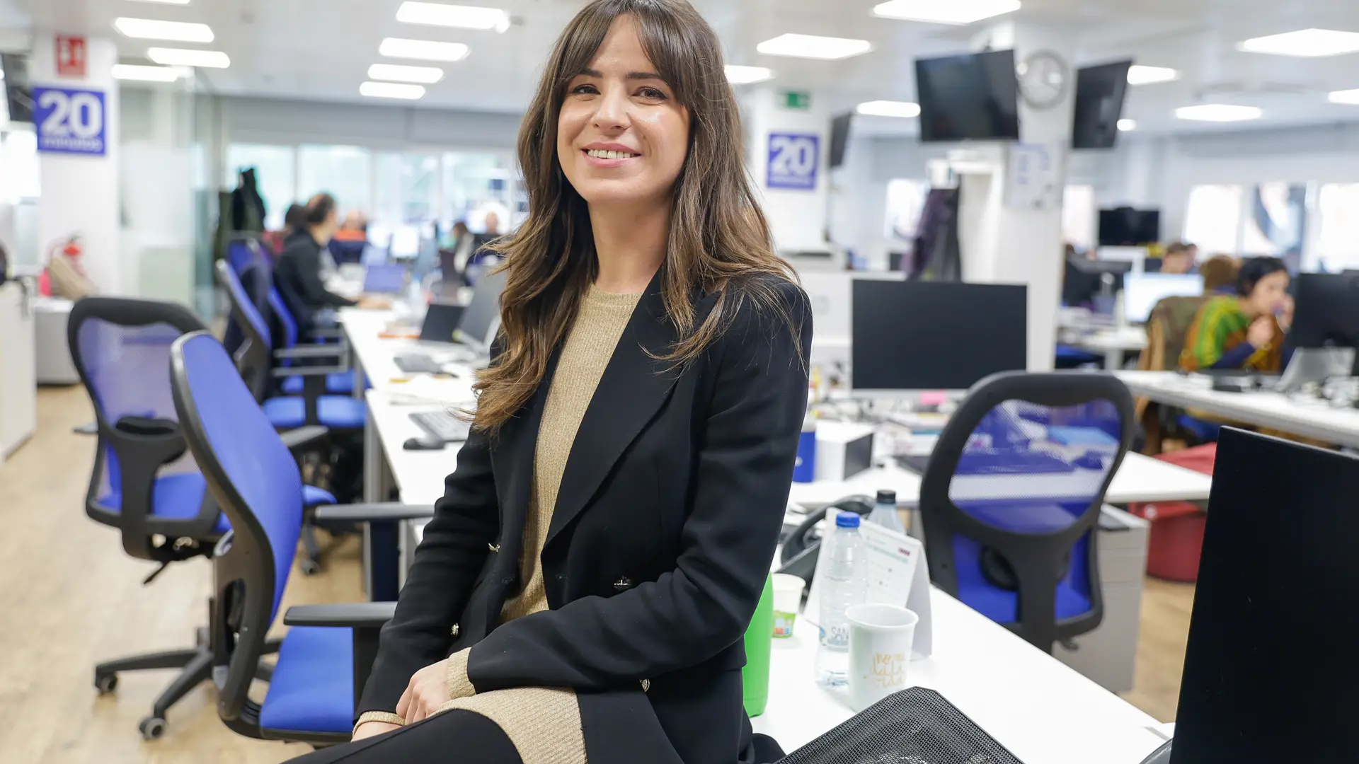 Carmen Corazzini, de dar el tiempo a presentar el informativo matinal ...