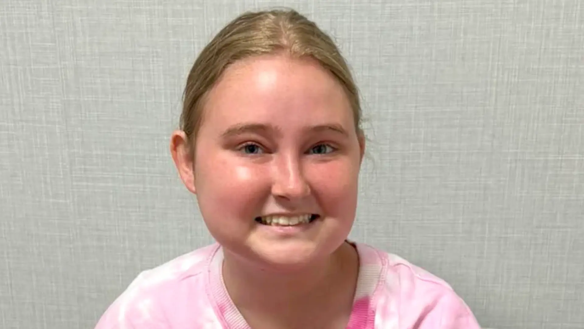 Muere Anna Grace Phelan, 'tiktoker' que visibilizó su tratamiento contra el cáncer, a los 19 años