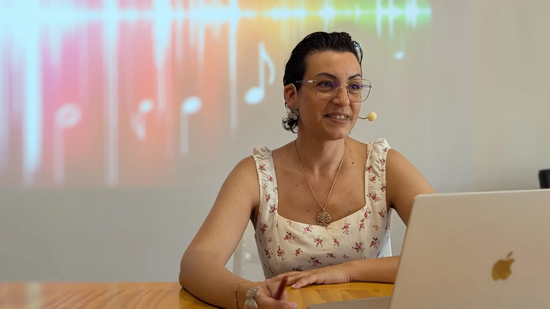 Manuela del Caño, neurocientífica, sobre la música en la discapacidad ...