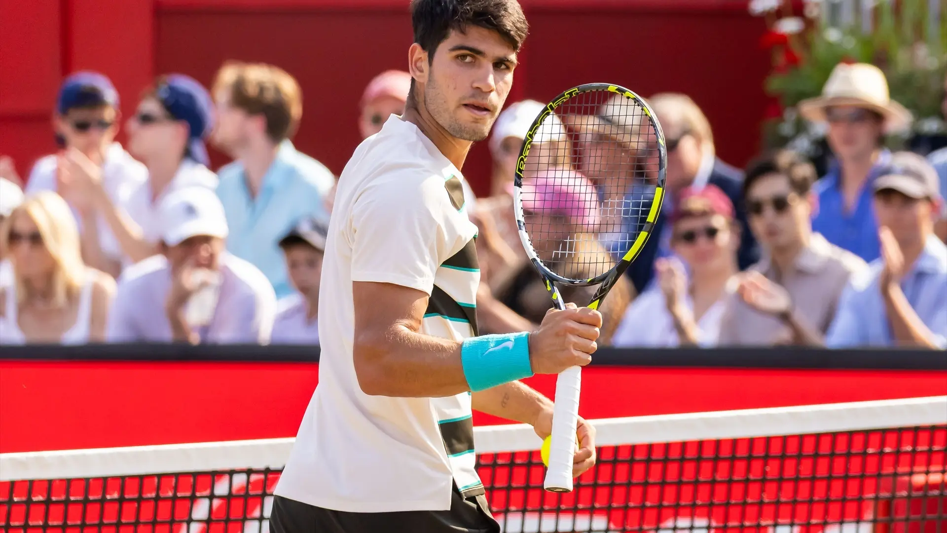 Carlos Alcaraz se deshace de Roberto Bautista y se mete en la final de Queen's