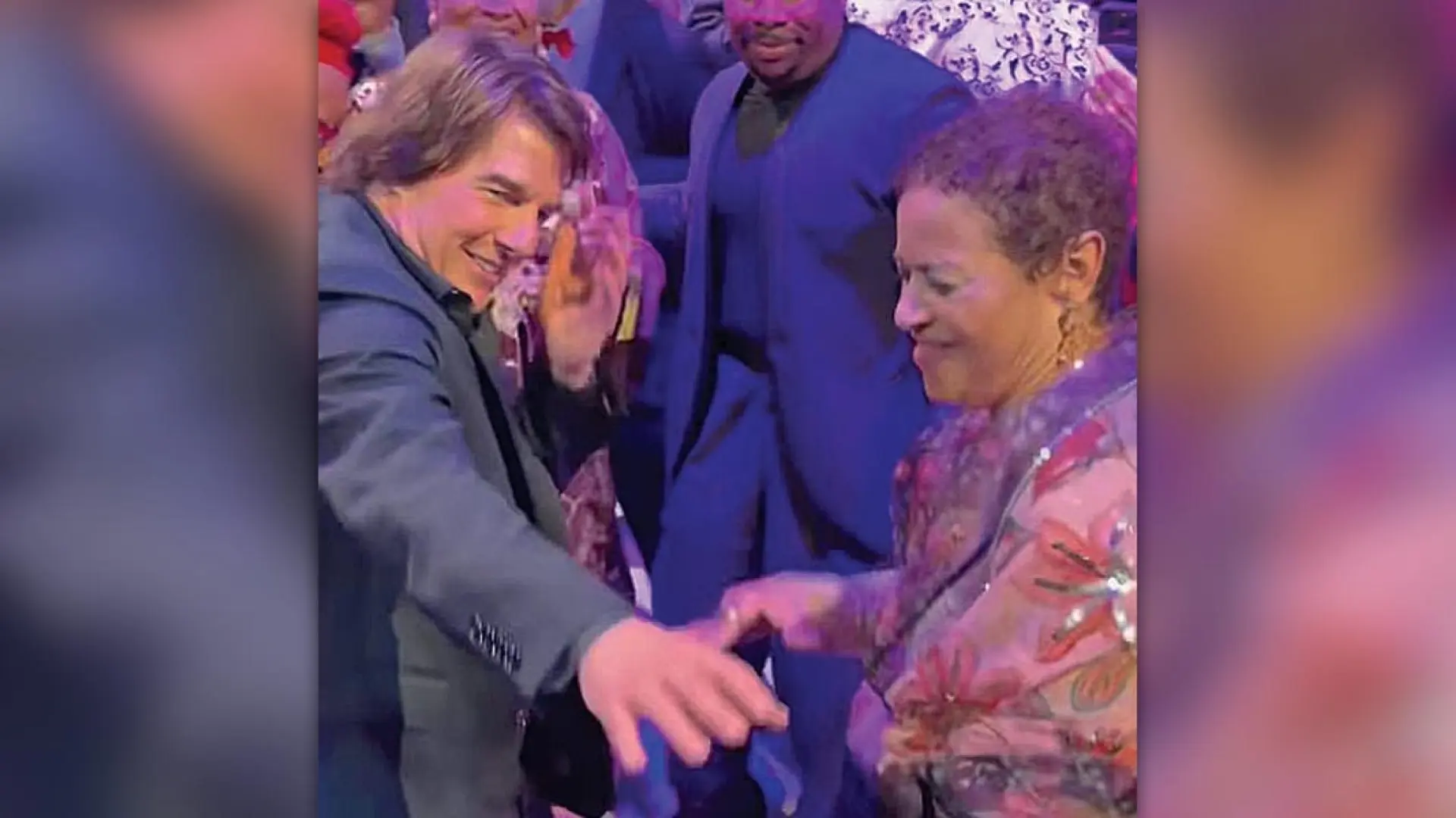 Tom Cruise quema la pista de baile: su momentazo con Debbie Allen antes ...