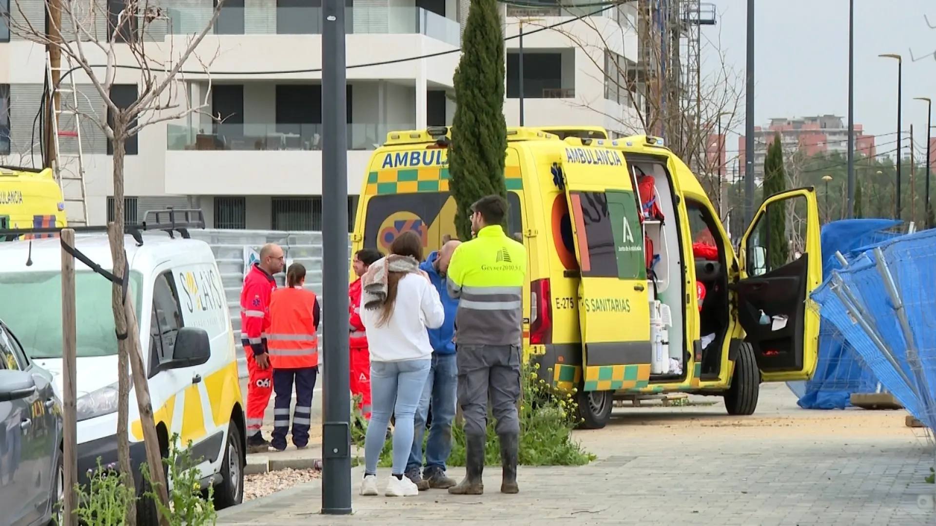 Primer accidente laboral del año: muere un trabajador tras el desprendimiento de una placa en ...