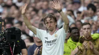 El Madrid vence a la Real Sociedad en un emotivo partido de despedida para Luka Modric y Carlo ...
