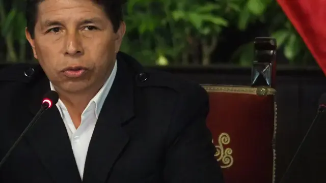 El expresidente peruano Pedro Castillo sancionado por publicar una carta en Twitter mientras ...