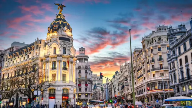 Una emblemática cúpula de Gran Vía será uno de los clubs más exclusivos de Madrid: un hotel ...