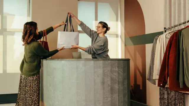 Esta es la desconocida tienda 'vintage' donde encontrar prendas de ...