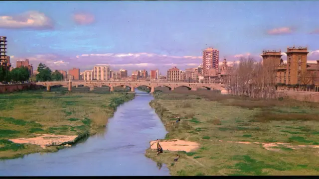 La vida en el antiguo cauce del Turia antes de que se convirtiera en un ...