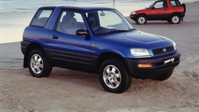 30 años de historia del Toyota RAV4 contados a través de sus cinco ...