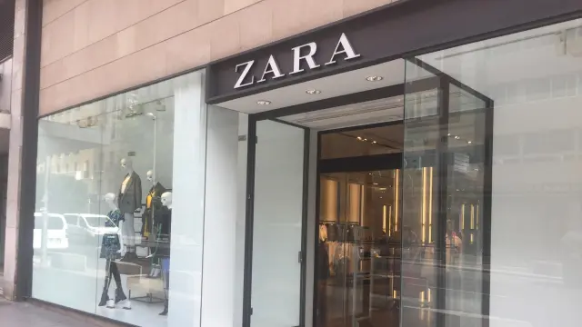 Zara extenderá el nuevo sistema de alarma en la ropa a todas sus tiendas este año