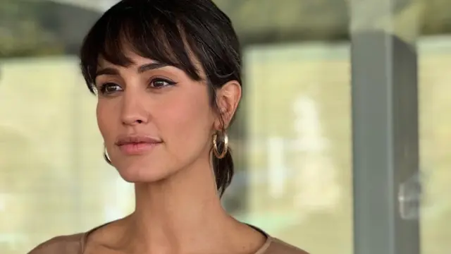 El vestido superajustado de Megan Montaner (que lleva con el maquillaje ...