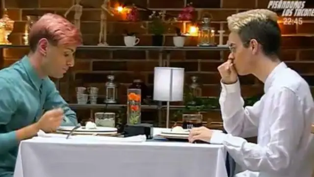 Kevin y Manuel, dos amantes del k-pop y el anime, se encuentran en ...