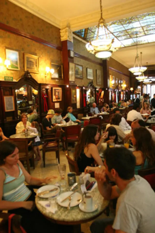 Borges, Lorca, Neruda... continúa el recorrido literario por Buenos Aires