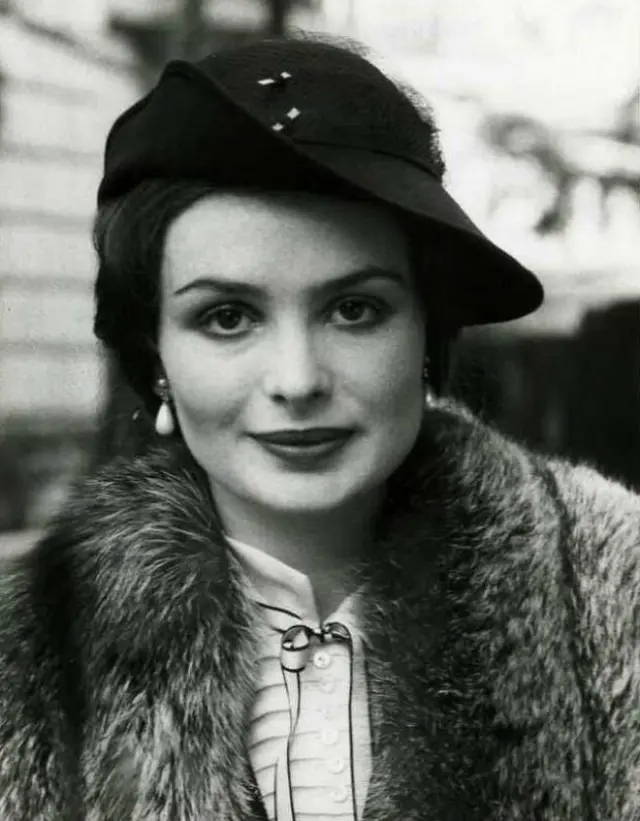 ¿Qué fue de Lucy Gutteridge, la prota de 'Top Secret'?