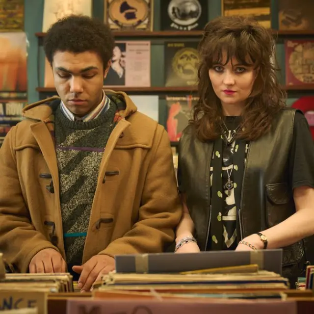 Cómo ver 'This Town': el creador de 'Peaky Blinders' vuelve a ...