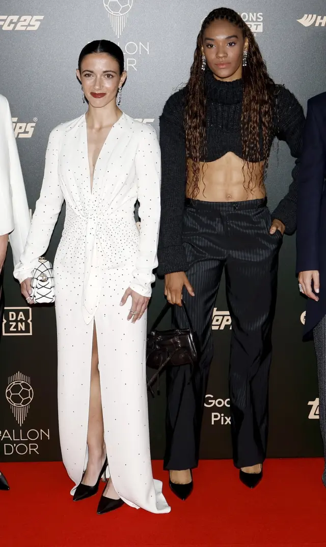 Del diseño de Laura, la novia de Rodri, al traje de Alexia Putellas: los looks de la Gala del ...