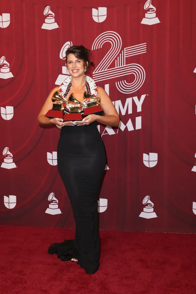 Troquelado, tridimensional y de corte sirena: Nathy Peluso impacta con ...