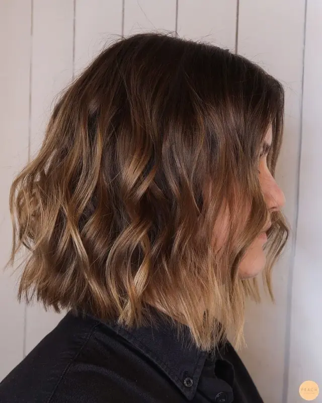 'Wavy lob': el corte de pelo que cautiva a las españolas mayores de 50 ...