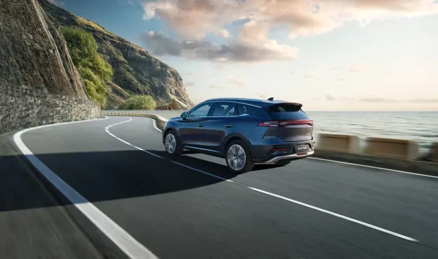 BYD renueva su Tang, un SUV 100% eléctrico de 7 plazas y 517 CV de potencia