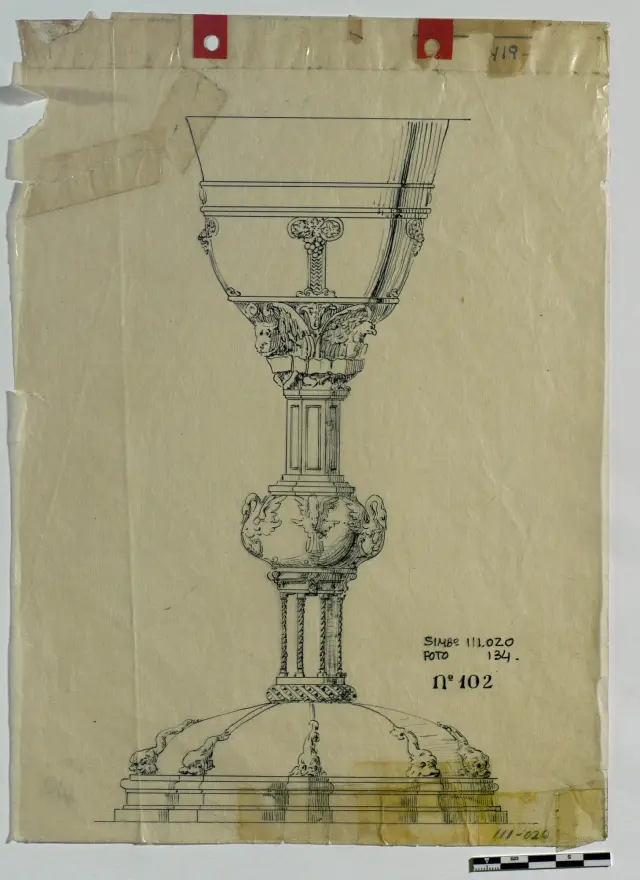 El cáliz fabricado hace casi un siglo en Madrid y que León XIV usó en ...