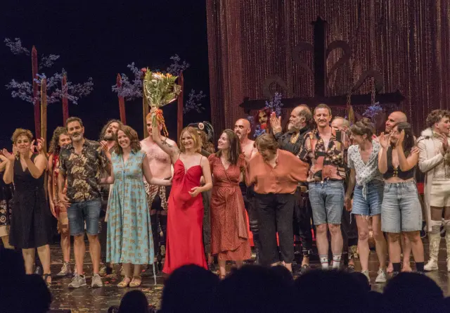 Amores, traición, violencia y perdón en un brillante arranque del ...