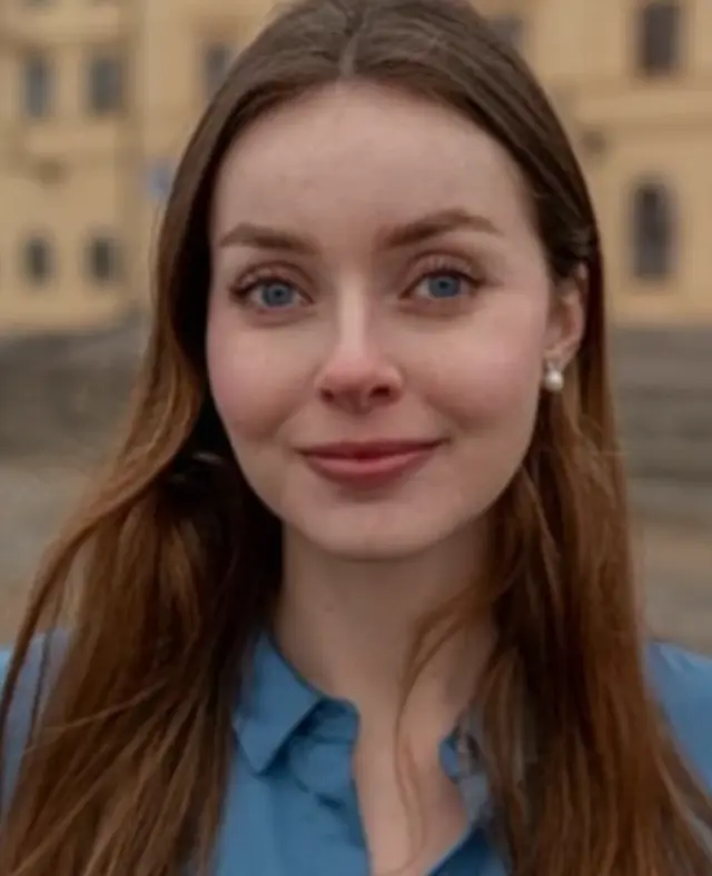 Qué ha sido de Julia Winter: de Veruca en 'Charlie y la fábrica de chocolate' a especialista en ...