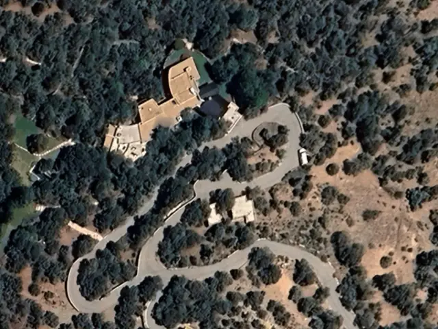 Sale a la venta la casa donde murieron Gene Hackman y su mujer casi un ...