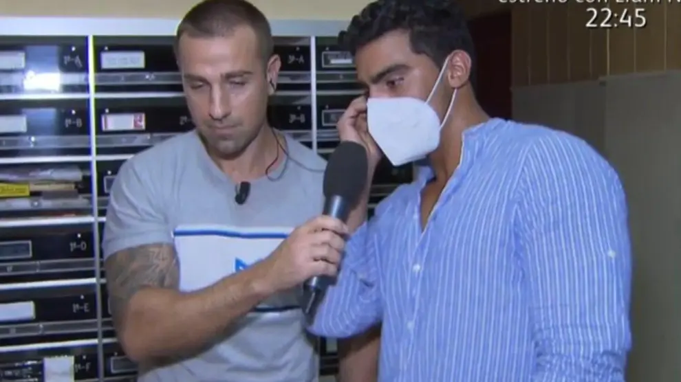 Críticas a Rafa Mora por no usar mascarilla mientras hacía de reportero ...