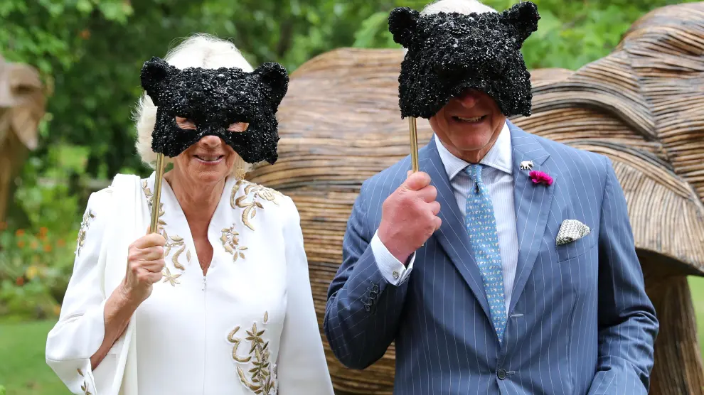 ¿Quién es Amanda MacManus, la mano derecha de Camilla de Cornualles que ...