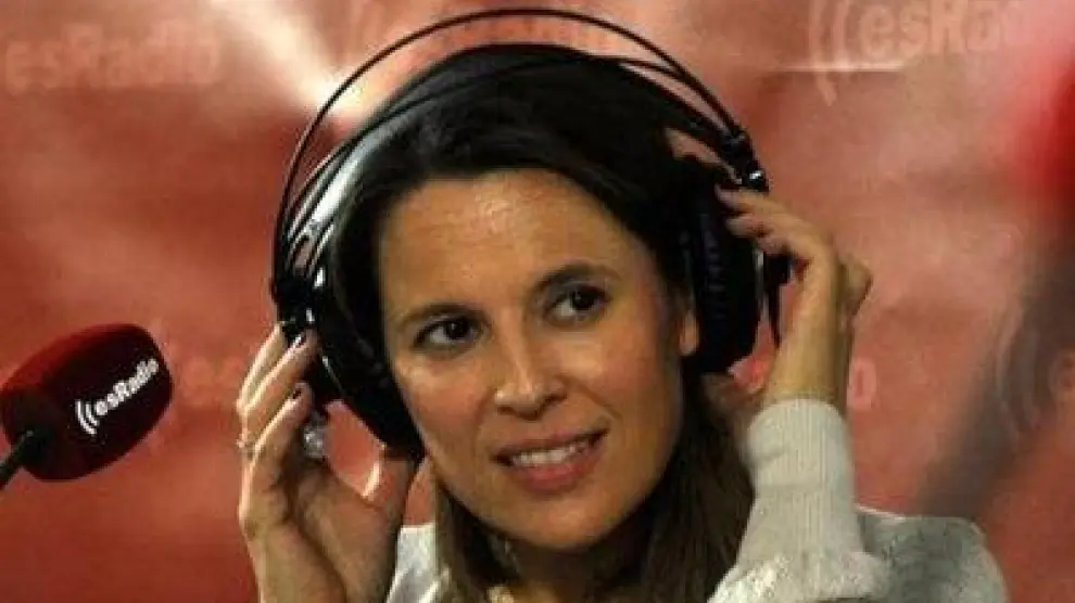 Quién es Isabel González, periodista de Es Radio que colabora en 'Y ...