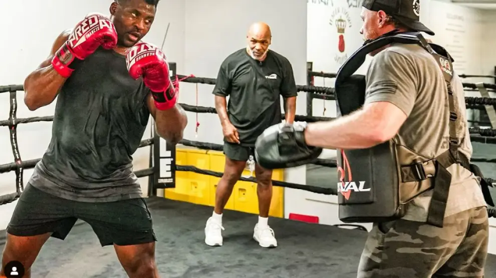 Eric Nicksick, entrenador de Strickland, se hace cargo de la ...