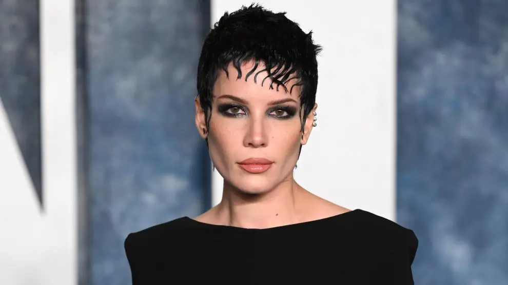 La cantante Halsey tiene nueva pareja: el actor Avan Jogia