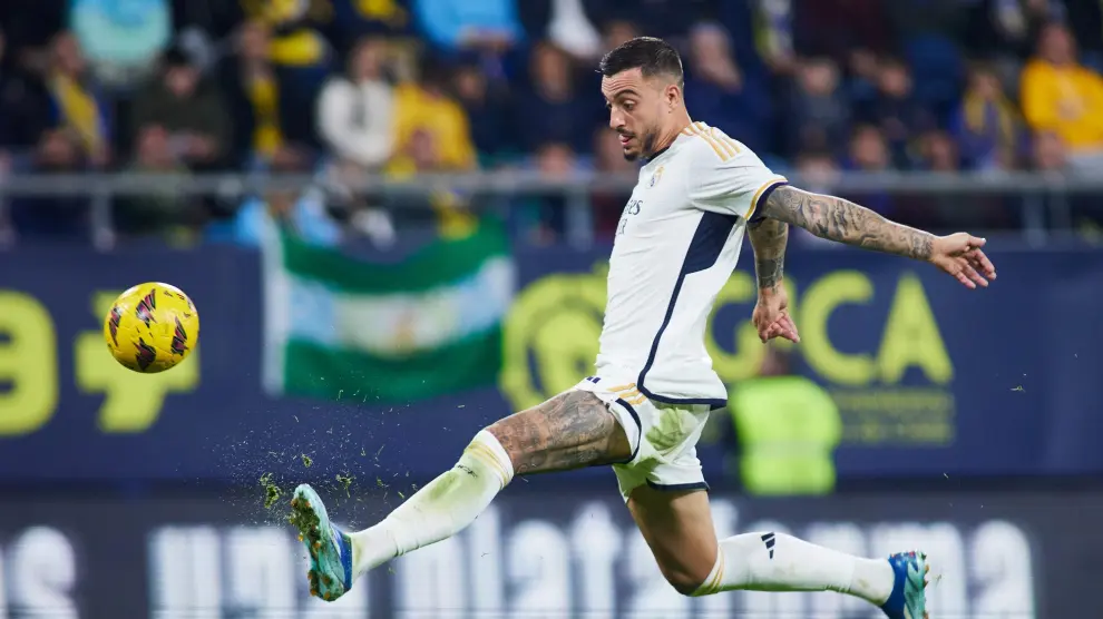 El surrealista fallo de Joselu por no querer rematar... a un metro de la línea de gol