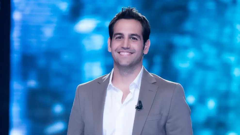 Aras Şenol, el protagonista de la serie turca 'Tierra Amarga', se ...