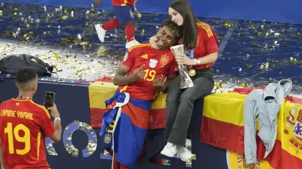 Quién es Álex Padilla, la tiktoker con la que Lamine Yamal está de ...