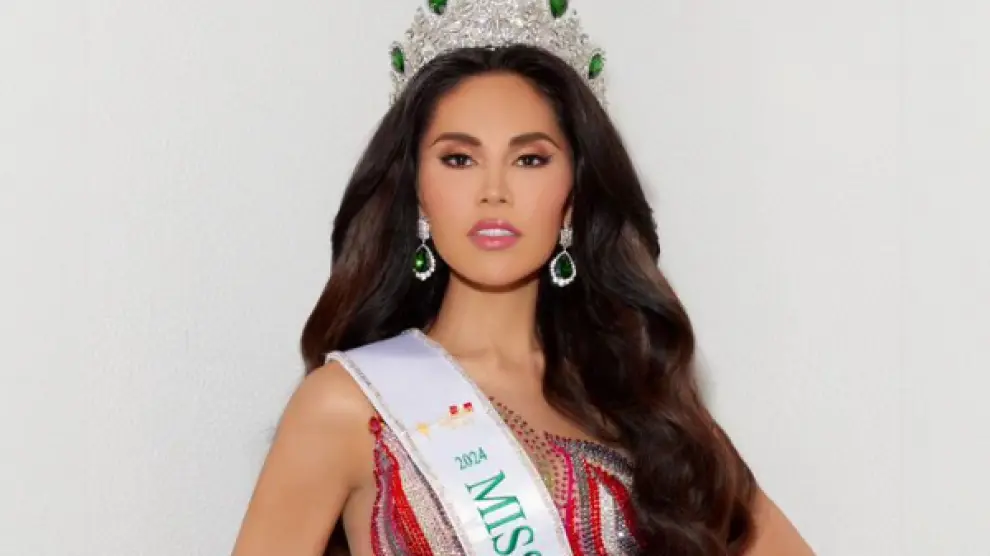 La trans peruana Catalina Marsano es coronada Miss Reina Internacional