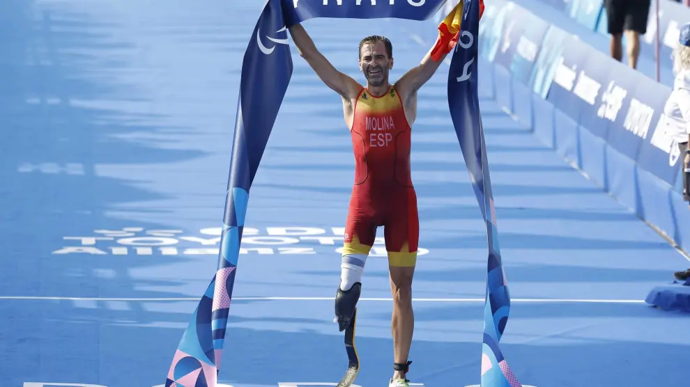 Medalla de oro para Dani Molina en el triatlón paralímpico de los ...