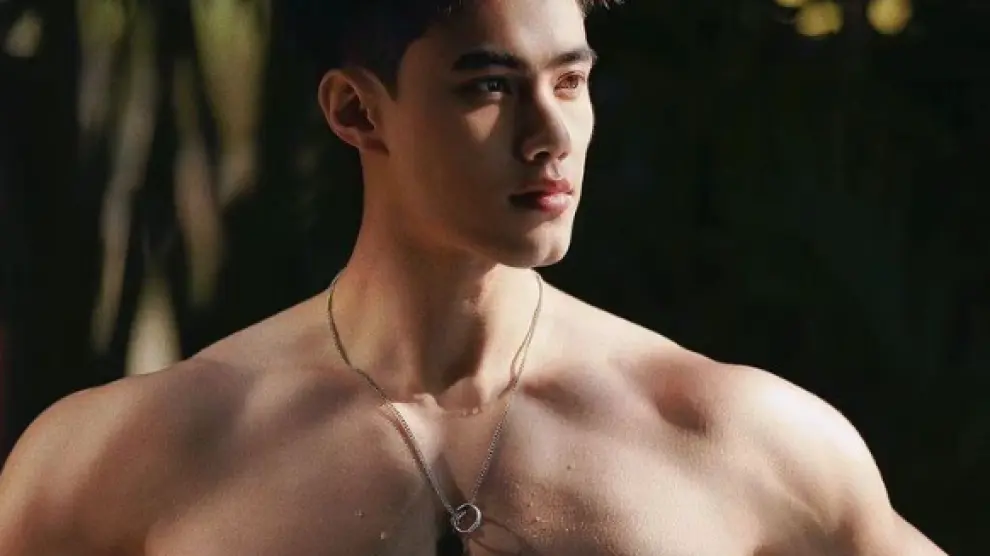 Muere ahogado el culturista Liu Can a los 27 años mientras se grababa ...