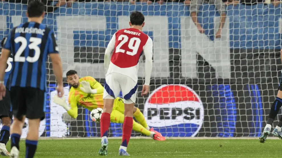 La doble parada del español David Raya que se cuela entre las mejores ...