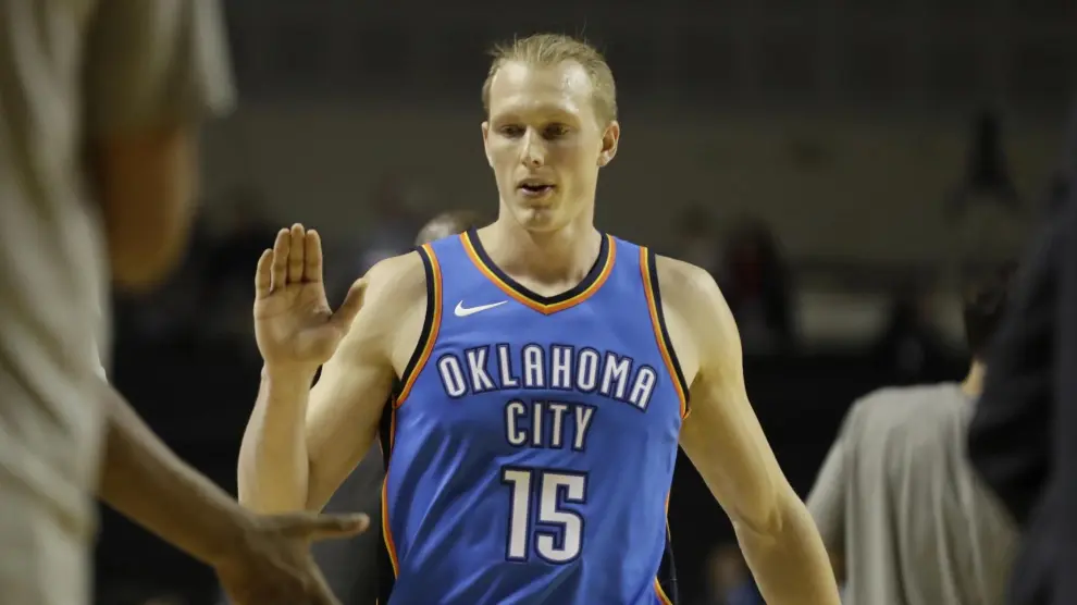 Enorme preocupación por un vídeo de Kyle Singler, exjugador del Real ...