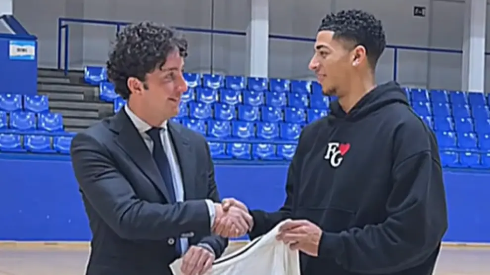 Polémica por un anuncio con el doble de Bellingham con la camiseta del ...