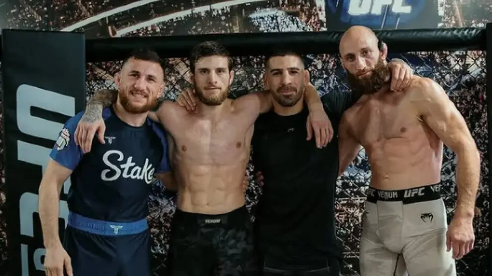 Aleksandre Topuria entrena entre campeones: su hermano Ilia y Merab ...