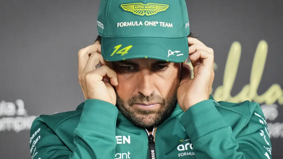 Un legendario bicampeón de F1 anima a Alonso a seguir compitiendo: "Con Newey puede tener un ...