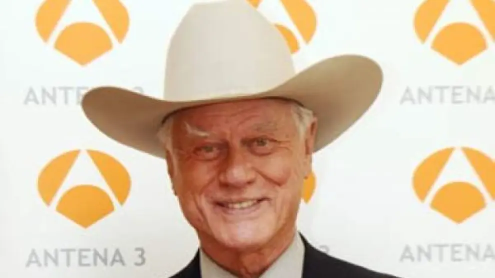 Larry Hagman, JR en 'Dallas', padece cáncer, pero no abandonará el ...